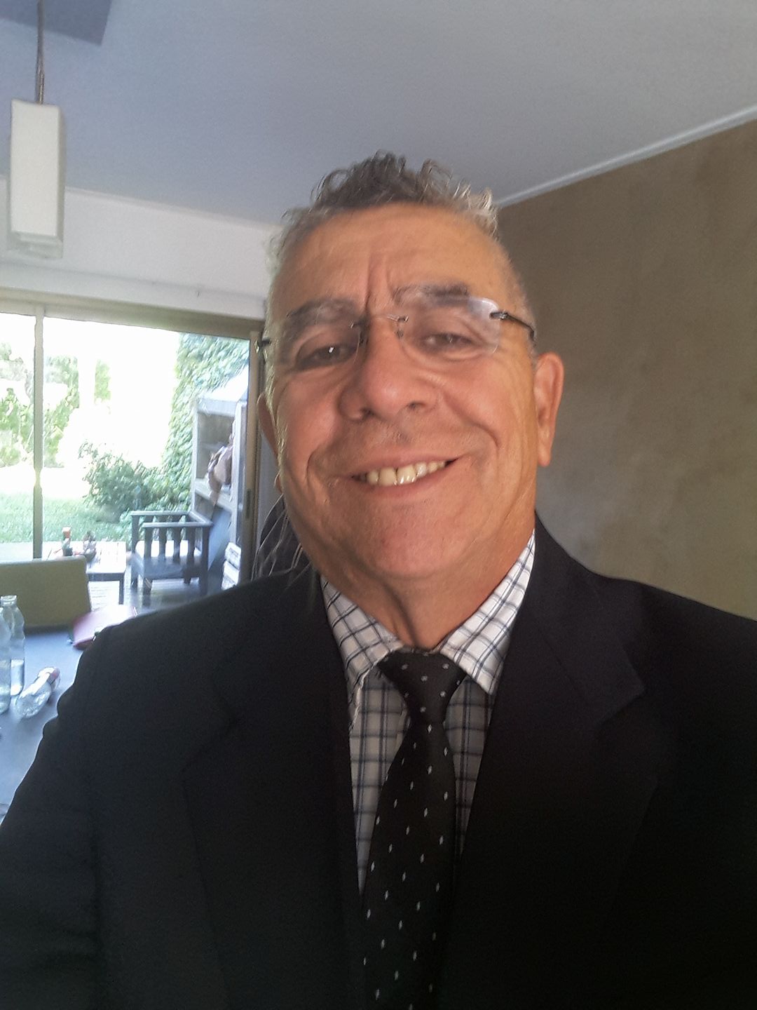 CON DIEGO BUSTOS DIRECTOR DEL CAPS SANTA ELENA. – Paisajes, personas y personajes